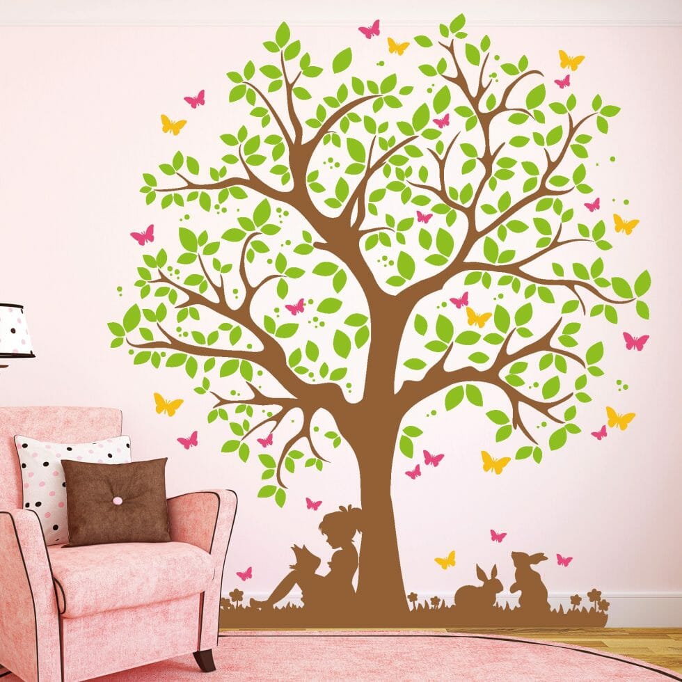 Wandtattoo Kinderzimmer Baum mit Mädchen und Hase vierfarbig ...